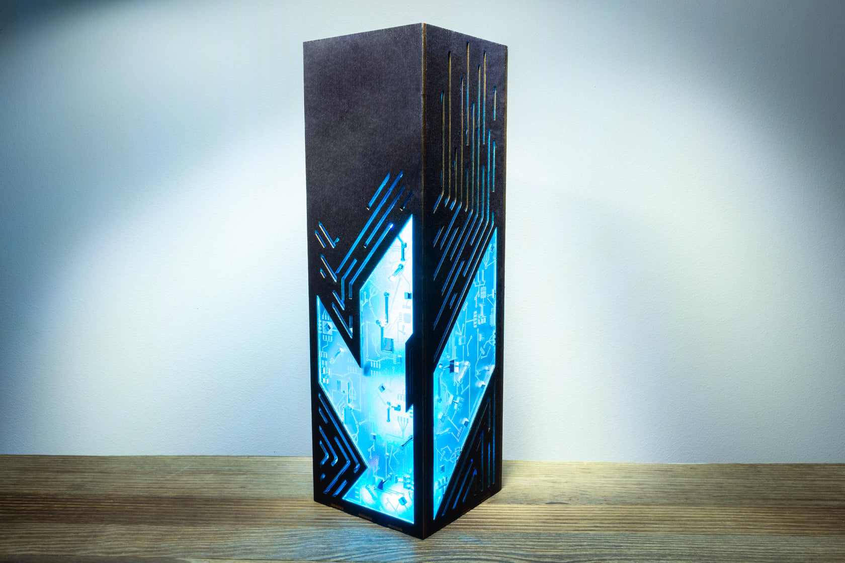 Circuit Board Lamp | CyberPunk Style LED Lamp – FavnCrafts