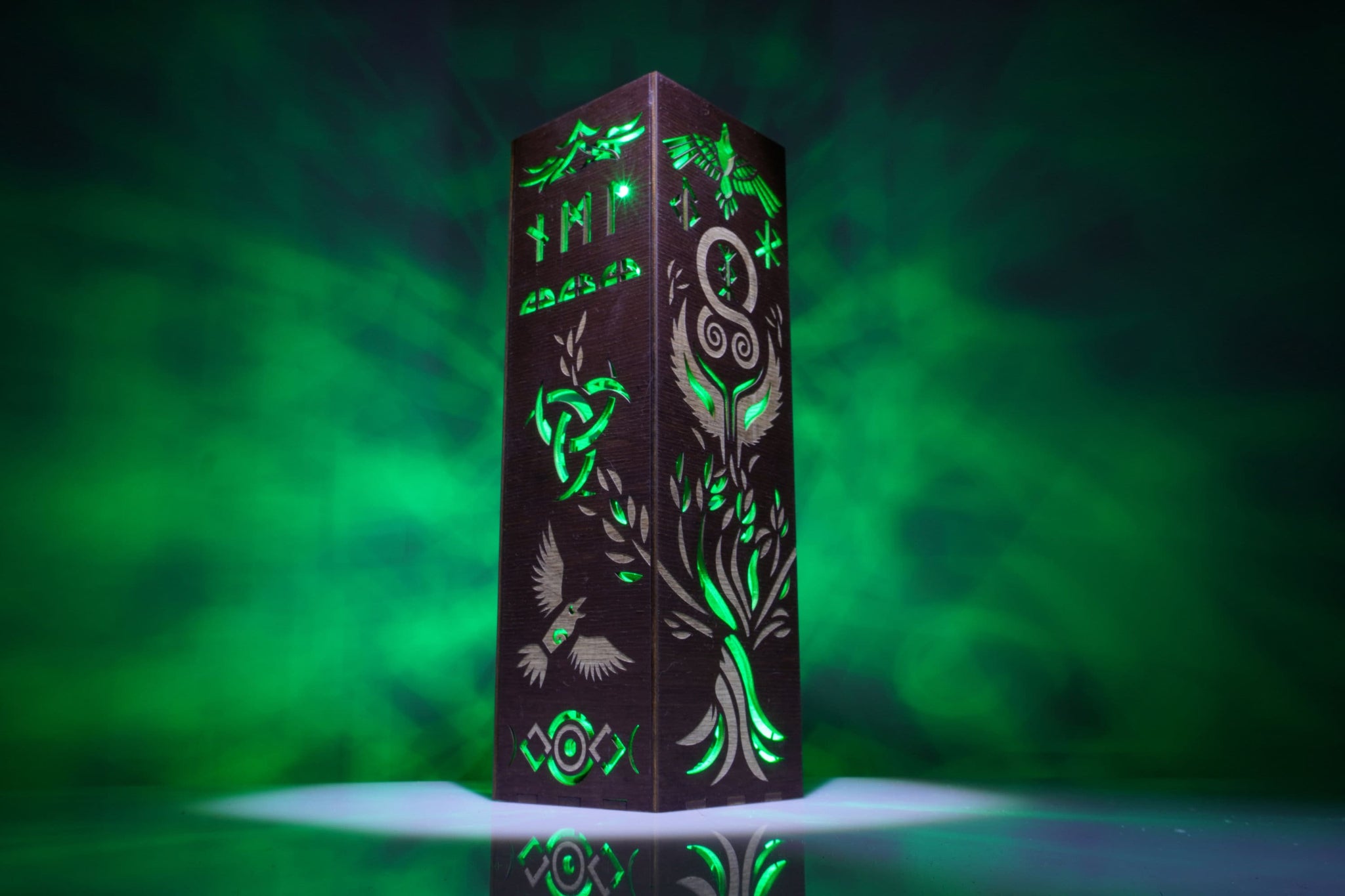 Scandinavian Mythology Lamp | Yggdrasil Tree – FavnCrafts