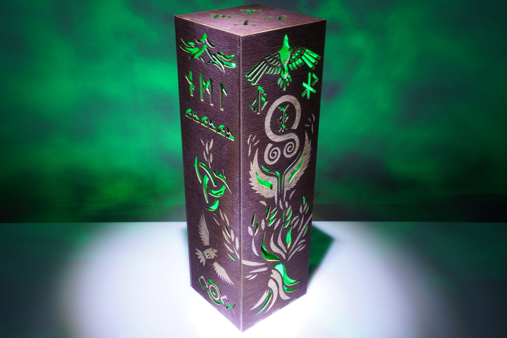 Scandinavian Mythology Lamp | Yggdrasil Tree – FavnCrafts