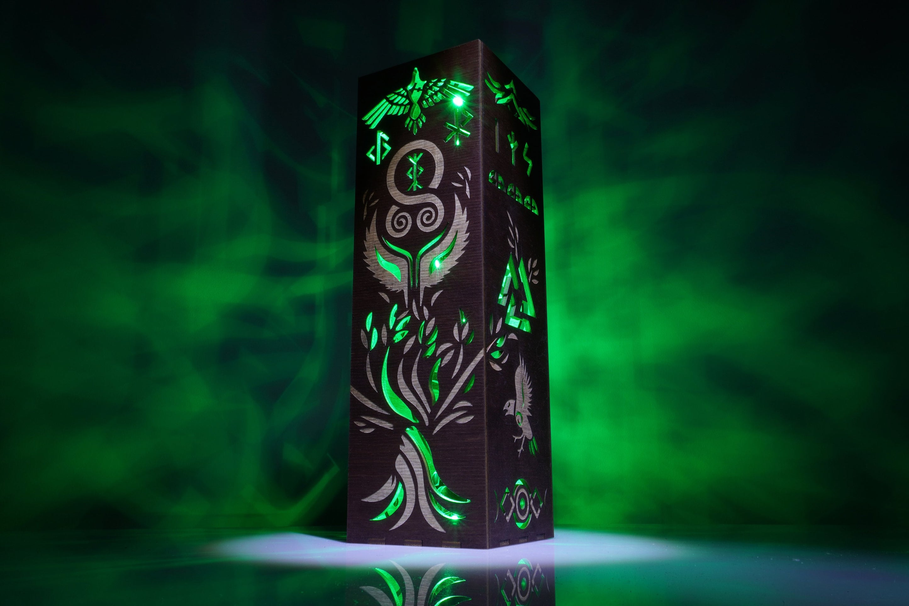 Scandinavian Mythology Lamp | Yggdrasil Tree – FavnCrafts